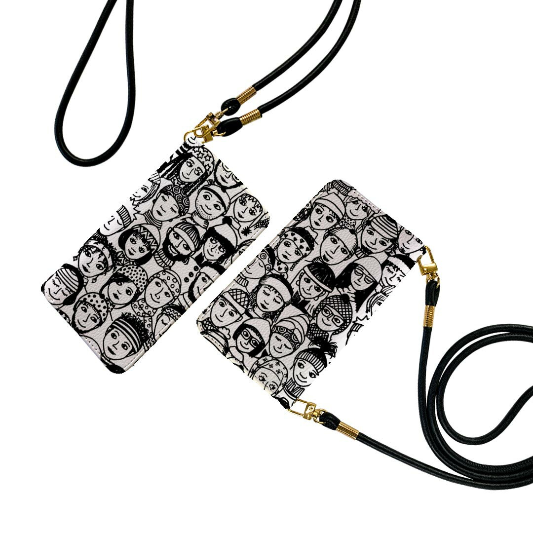 商品特徴・ショルダー付き手帳型スマホケース・シームレスな全面デザイン（内側は落ち着いたオフホワイト）・外側は高品質の人工革を使用・内側にはスマホを装着するケースが付属・機種専用のカメラホール仕様でケースを装着したままの撮影が可能・ワンセグや...