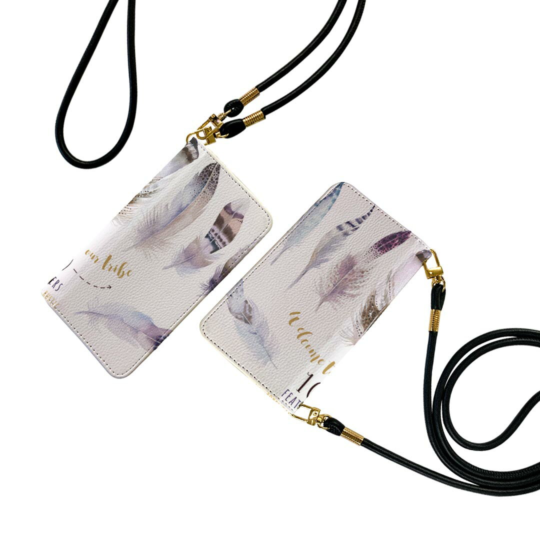 商品特徴・ショルダー付き手帳型スマホケース・シームレスな全面デザイン（内側は落ち着いたオフホワイト）・外側は高品質の人工革を使用・内側にはスマホを装着するケースが付属・機種専用のカメラホール仕様でケースを装着したままの撮影が可能・ワンセグや...