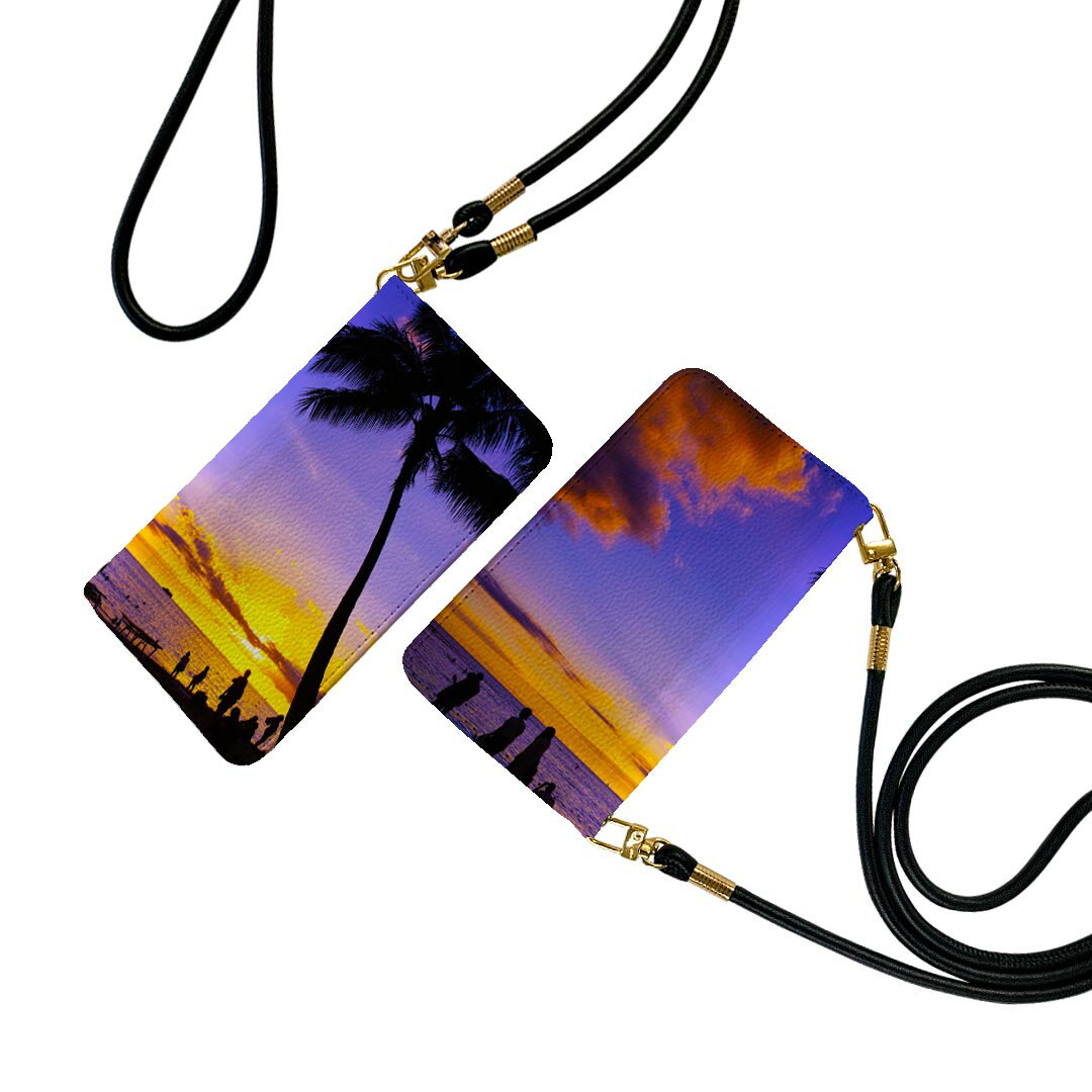 商品特徴・ショルダー付き手帳型スマホケース・シームレスな全面デザイン（内側は落ち着いたオフホワイト）・外側は高品質の人工革を使用・内側にはスマホを装着するケースが付属・機種専用のカメラホール仕様でケースを装着したままの撮影が可能・ワンセグや...