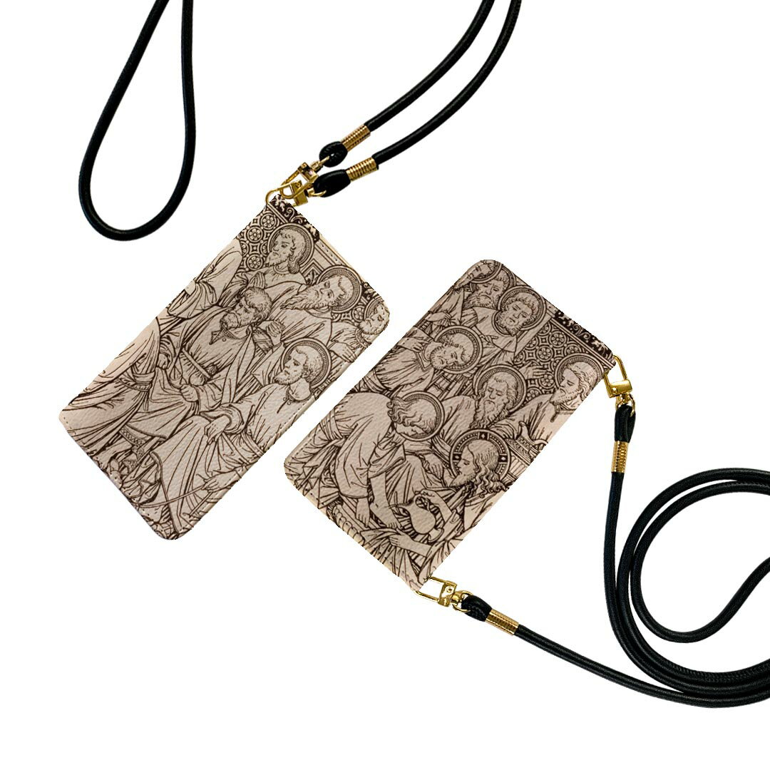 商品特徴・ショルダー付き手帳型スマホケース・シームレスな全面デザイン（内側は落ち着いたオフホワイト）・外側は高品質の人工革を使用・内側にはスマホを装着するケースが付属・機種専用のカメラホール仕様でケースを装着したままの撮影が可能・ワンセグや...