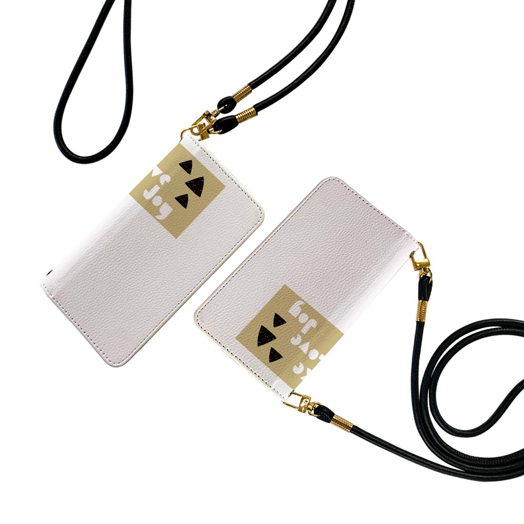 商品特徴・ショルダー付き手帳型スマホケース・シームレスな全面デザイン（内側は落ち着いたオフホワイト）・外側は高品質の人工革を使用・内側にはスマホを装着するケースが付属・機種専用のカメラホール仕様でケースを装着したままの撮影が可能・ワンセグや...