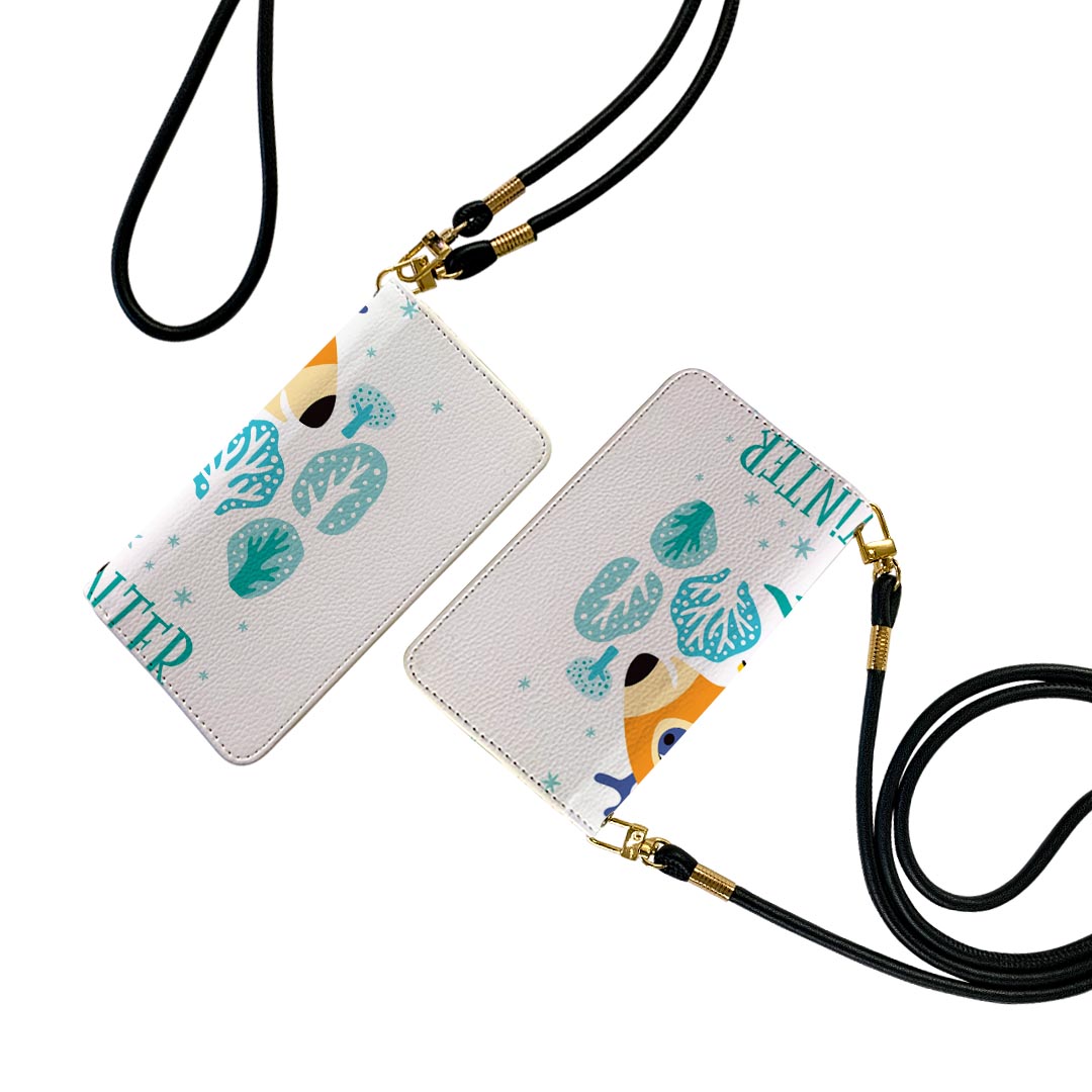 商品特徴・ショルダー付き手帳型スマホケース・シームレスな全面デザイン（内側は落ち着いたオフホワイト）・外側は高品質の人工革を使用・内側にはスマホを装着するケースが付属・機種専用のカメラホール仕様でケースを装着したままの撮影が可能・ワンセグや...