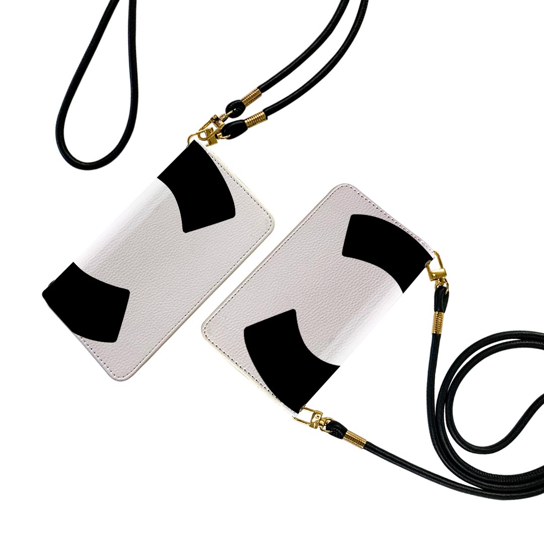 商品特徴・ショルダー付き手帳型スマホケース・シームレスな全面デザイン（内側は落ち着いたオフホワイト）・外側は高品質の人工革を使用・内側にはスマホを装着するケースが付属・機種専用のカメラホール仕様でケースを装着したままの撮影が可能・ワンセグや...