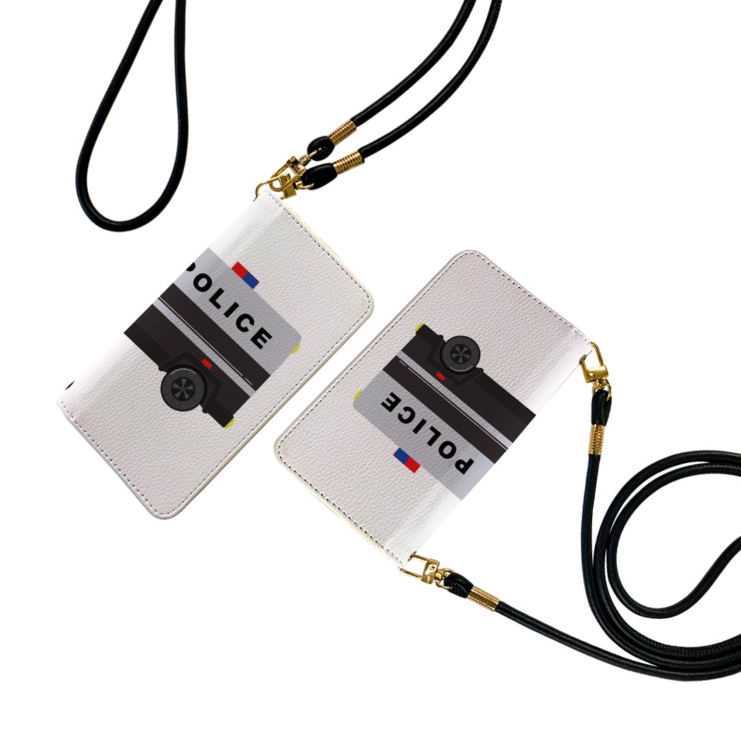 商品特徴・ショルダー付き手帳型スマホケース・シームレスな全面デザイン（内側は落ち着いたオフホワイト）・外側は高品質の人工革を使用・内側にはスマホを装着するケースが付属・機種専用のカメラホール仕様でケースを装着したままの撮影が可能・ワンセグや...