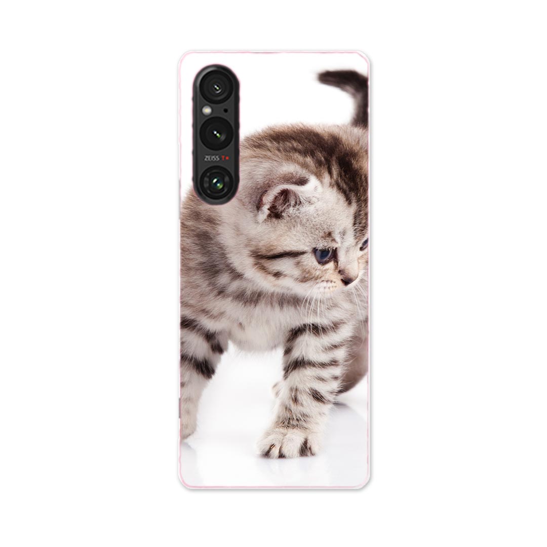 注意事項素材ケースの入荷時期により、商品写真とは一部カメラ・ボタン穴などの形状が異なるケースを使用する場合があります。また、一部機種のTPU商品は素材強度の関係でケースの上からボタン等を操作するタイプとなりますが操作に影響はありません。側面...