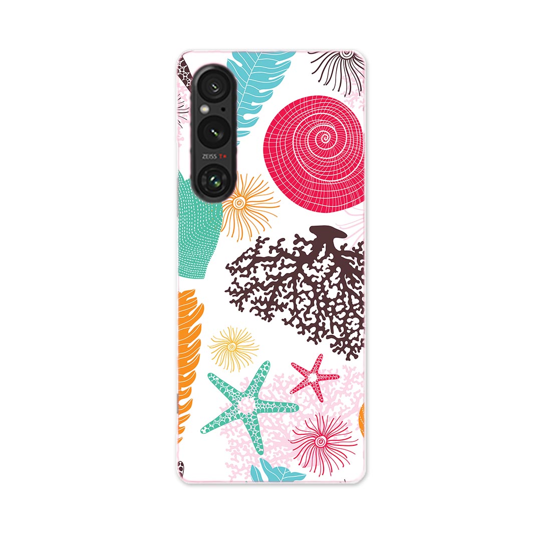 注意事項素材ケースの入荷時期により、商品写真とは一部カメラ・ボタン穴などの形状が異なるケースを使用する場合があります。また、一部機種のTPU商品は素材強度の関係でケースの上からボタン等を操作するタイプとなりますが操作に影響はありません。側面...