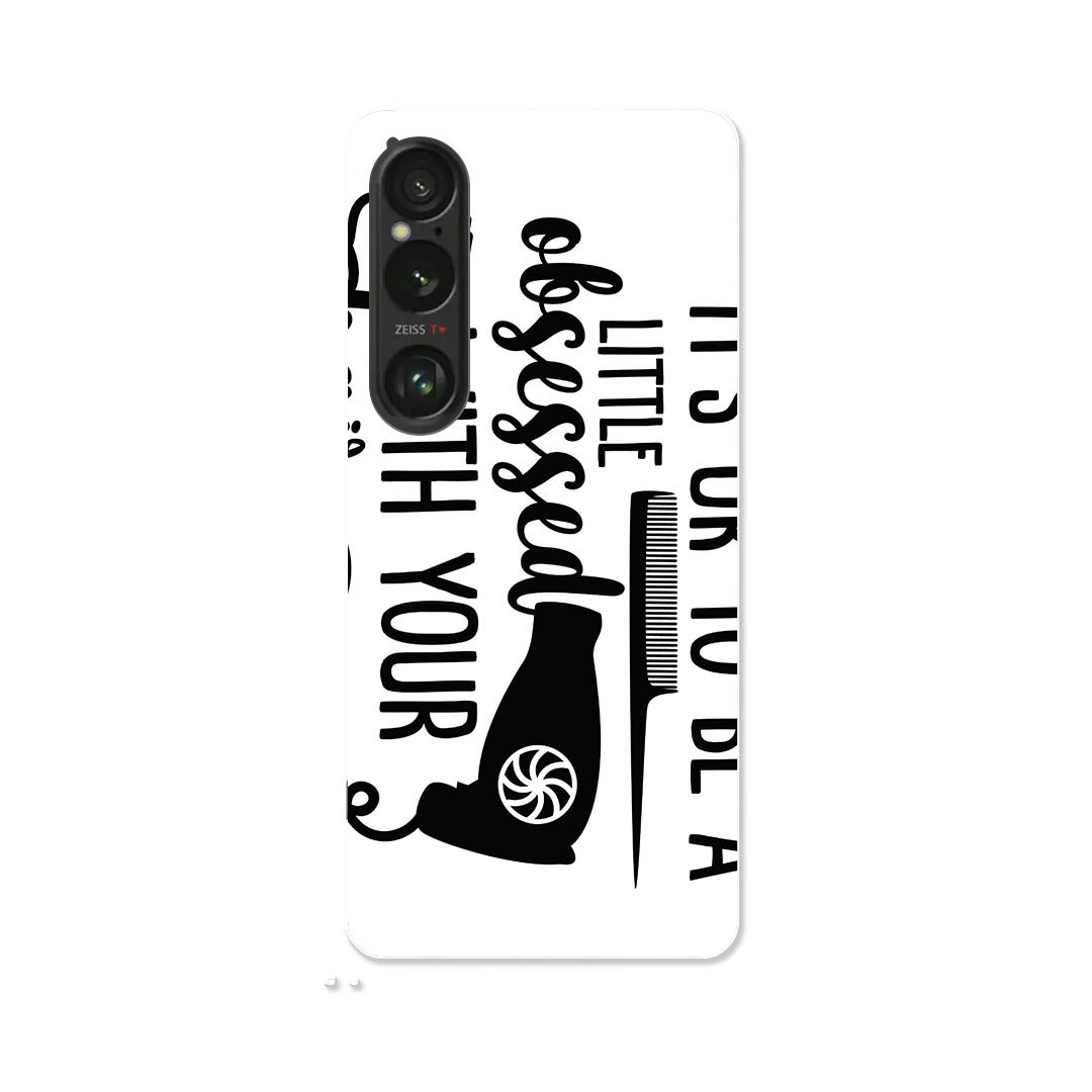 注意事項素材ケースの入荷時期により、商品写真とは一部カメラ・ボタン穴などの形状が異なるケースを使用する場合があります。また、一部機種のTPU商品は素材強度の関係でケースの上からボタン等を操作するタイプとなりますが操作に影響はありません。側面...