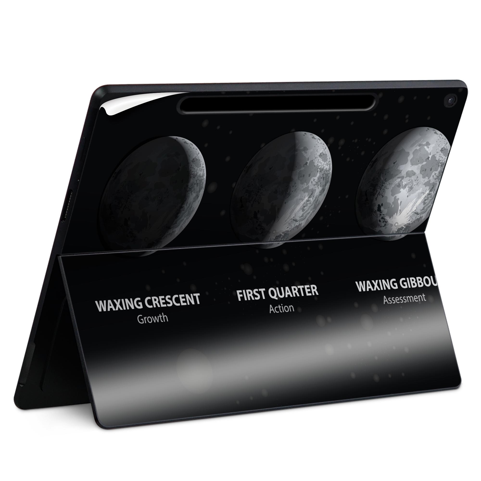 商品特徴・貼るだけでかんたん着せ替え、Surfac Pro 12インチ(2025) 共通対応デザインスキンシール・高精細プリントで写真と遜色のない仕上がり！半光沢シートでしっとりツヤのある表現力・ちょっとしたすり傷からSurface本体を保...