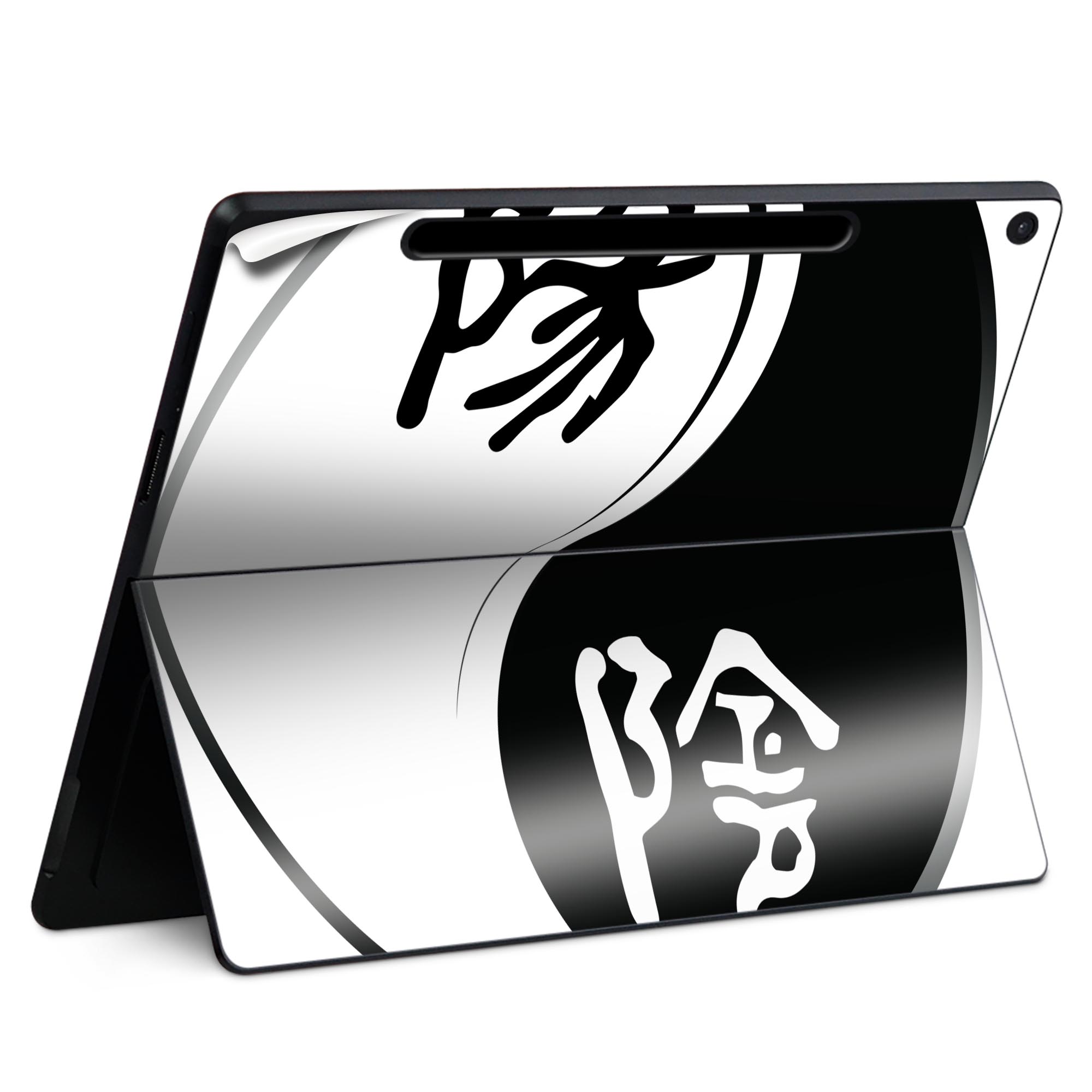 商品特徴・貼るだけでかんたん着せ替え、Surfac Pro 12インチ(2025) 共通対応デザインスキンシール・高精細プリントで写真と遜色のない仕上がり！半光沢シートでしっとりツヤのある表現力・ちょっとしたすり傷からSurface本体を保...