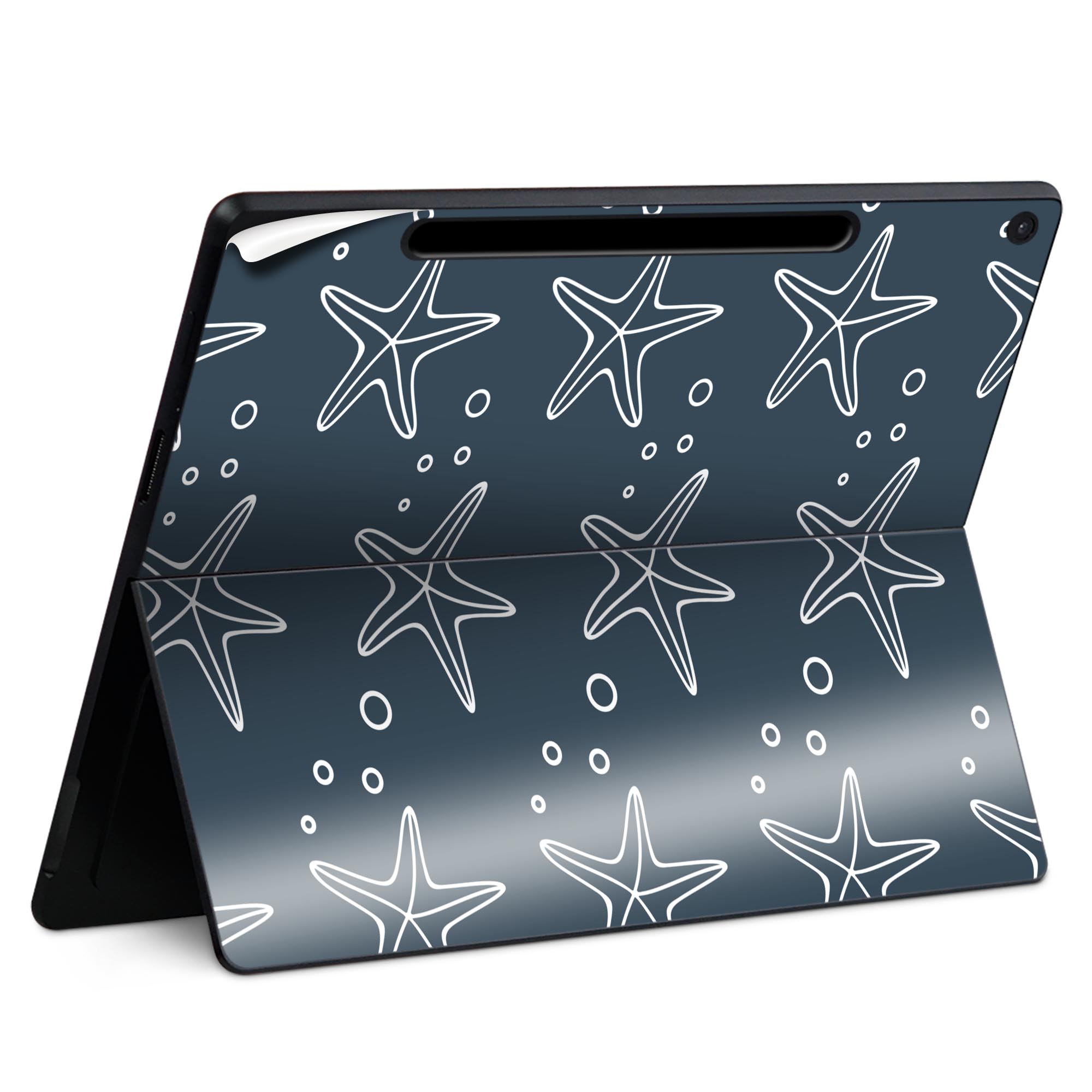 商品特徴・貼るだけでかんたん着せ替え、Surfac Pro 12インチ(2025) 共通対応デザインスキンシール・高精細プリントで写真と遜色のない仕上がり！半光沢シートでしっとりツヤのある表現力・ちょっとしたすり傷からSurface本体を保...