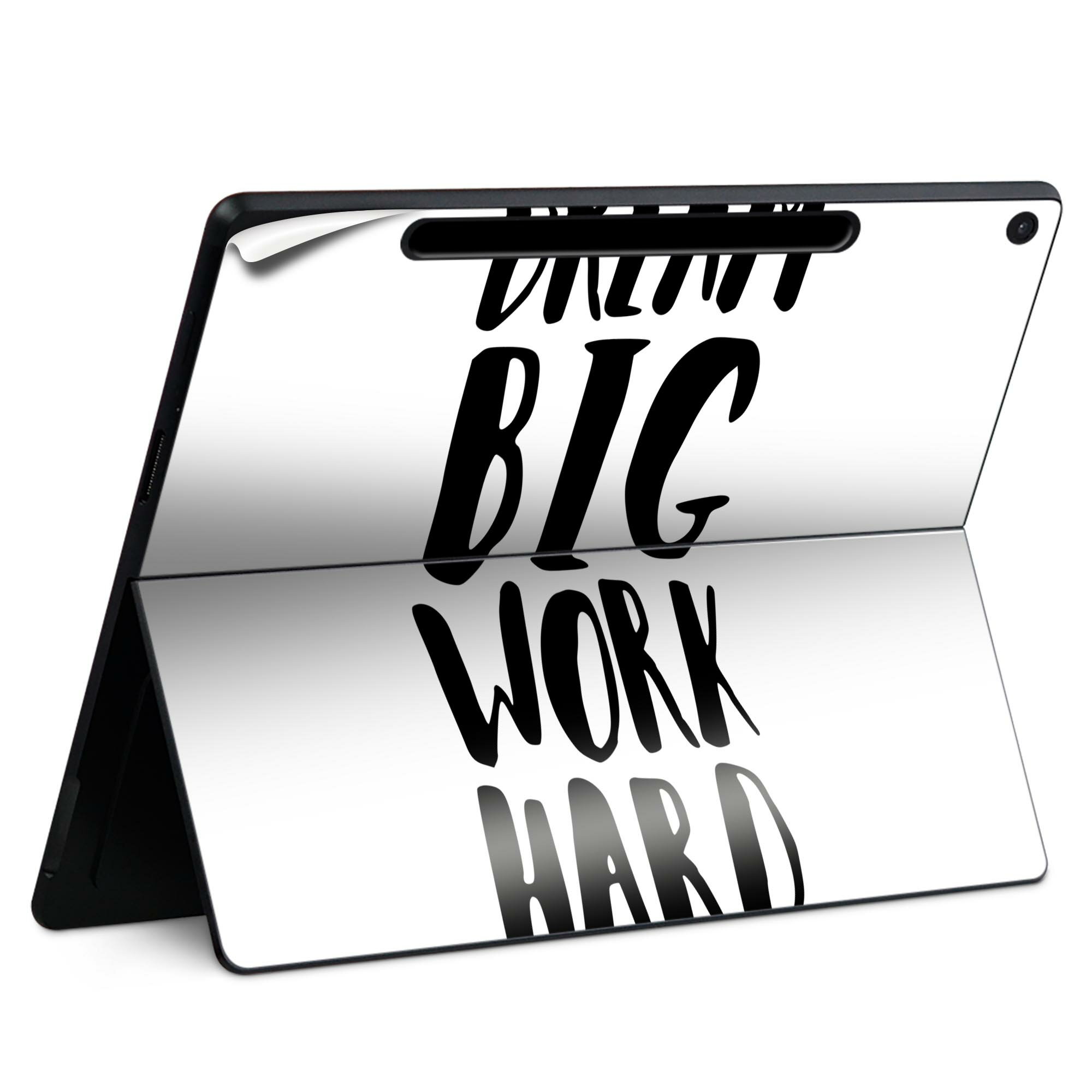 商品特徴・貼るだけでかんたん着せ替え、Surfac Pro 12インチ(2025) 共通対応デザインスキンシール・高精細プリントで写真と遜色のない仕上がり！半光沢シートでしっとりツヤのある表現力・ちょっとしたすり傷からSurface本体を保...