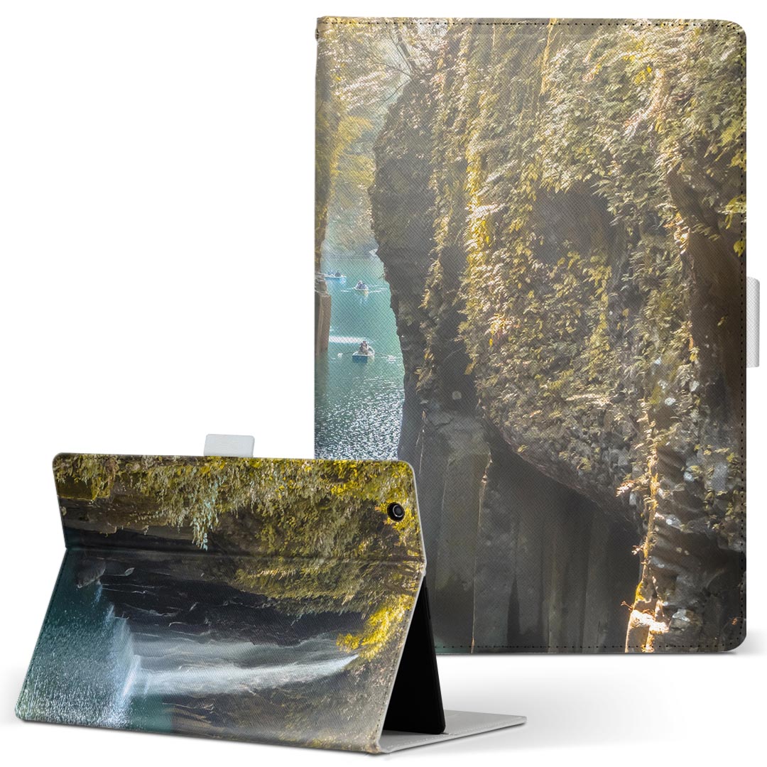 商品特徴・高品質な人工革に継ぎ目のないシームレスな全面デザイン。・業務用の特殊印刷機を使用した高精細プリント。さらにUV加工を施しダメージに強い仕上がり。・動画などの視聴に便利なスタンド機能。・内側に便利なカードスロット＆ロングポケット。・...