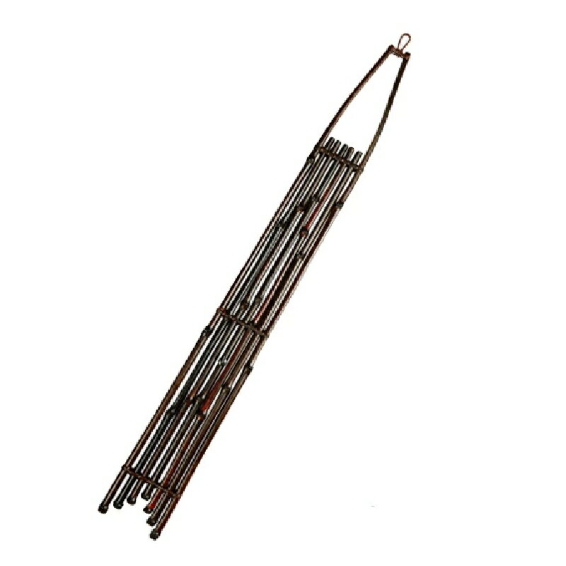 ちょっとした野草を入れるだけで空間が華やぎます。 サイズ： 約10×81(83)cm 材質： 黒竹 生産国： 日本(Made in Japan) ■通常2～5営業日程で発送予定で御座いますが材料その他要因にて2週間以上お時間が掛かる場合やご...
