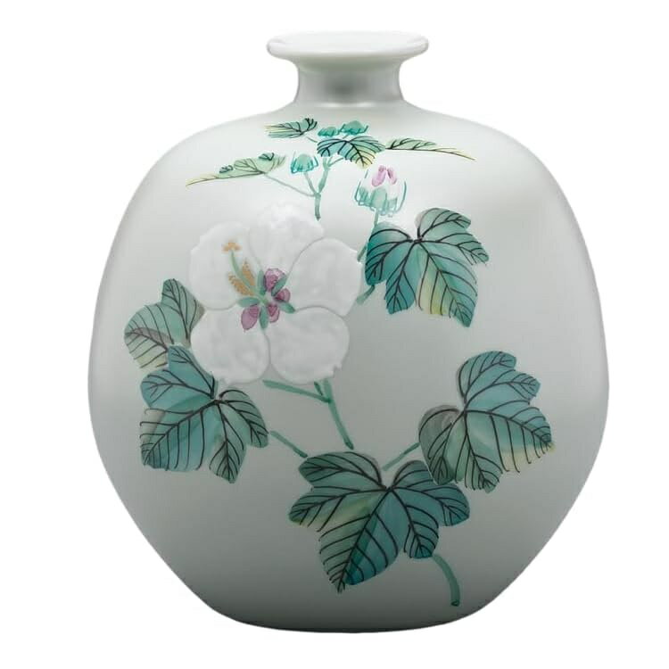 サイズ:径15.5cm×高17cm 素材：陶磁器 生産国：日本（九谷焼) 九谷焼の花瓶は、花瓶自体が華やか物も多く、シンプルな花を一輪挿すだけでも十分に映えます。 和室だけでなく洋室やモダンなインテリアにも調和し、部屋を華やかに演出してくれ...