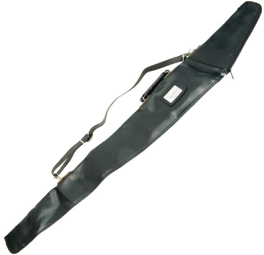 刀剣コレクター必須アイテム。携帯用刀袋、合皮タイプ。 手持ちとショルダーの2WAYですので持ち運びに便利。 サイズ　全幅111cm 材質・仕様　合皮製 原産国　日本　
