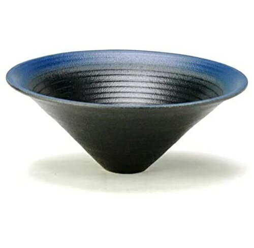 三重県四日市市の萬古焼で作られた花器 商品サイズ：直径33cm 高さ13cm 材質： 陶器 原産国 ： 日本（三重） 写真撮影時、照明の都合上、色が多少異なります。商品は石膏型で成形する為、多少の凸凹がございます。手作業による為、色の濃淡や...