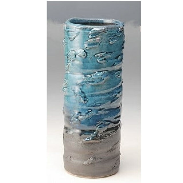 【サイズ】（約）直径13×高さ32cm 【材質】陶器製 生産/日本(滋賀県　信楽) 工芸品のためサイズは多少前後する場合がございます。 色・柄は陶器、焼き物の為、一品一品、画像と異なります、ご了承の上ご注文下さい。 信楽焼とは、焼き上がりの...