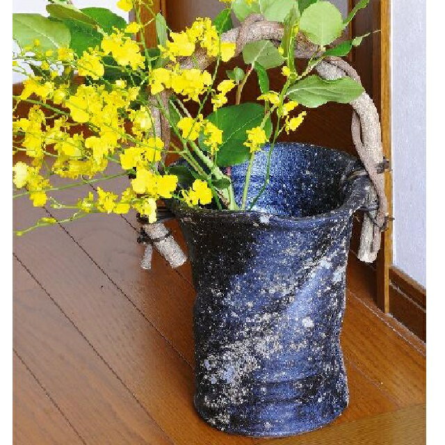 【サイズ】（約）幅21.5×奥行21.5×高さ25 cm (ツルは含まれません) 【材質】陶器製 生産/日本(滋賀県　信楽) 工芸品のためサイズは多少前後する場合がございます。 色・柄は陶器、焼き物の為、一品一品、画像と異なります、ご了承の...