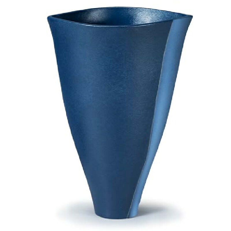 萬古焼の花器です。 サイズ：横21×奥13×高さ30cm 生産地：日本(萬古焼) 材質:陶器 花器窯元「陶炎窯 大宮陶苑」作 四日市萬古焼 焼物の性質上、窯や気温などの状態により焼きあがりの色やサイズ・重量などに違いが出ることがあります。ご...