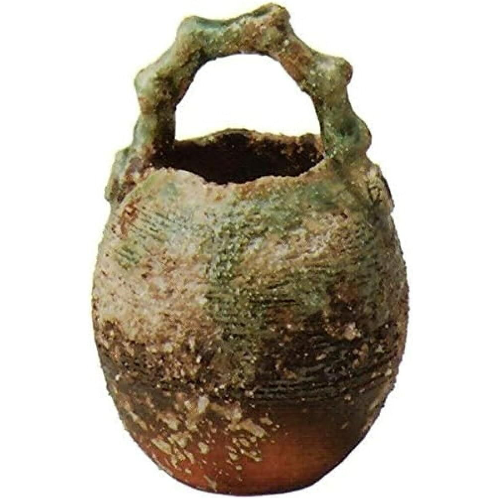 サイズ（cm）：幅9.5cm×高さ14.5cm 材質：陶器 生産国　日本：滋賀県甲賀市信楽町（信楽焼産地） 工芸品のためサイズは多少前後する場合がございます。 色・柄は陶器、焼き物の為、一品一品、画像と異なります　