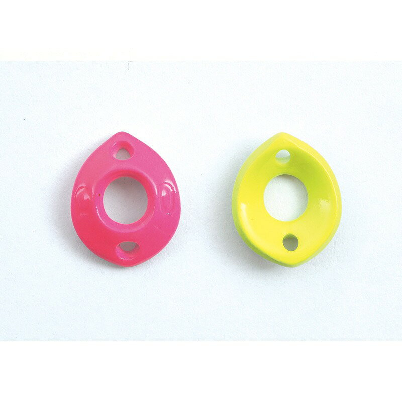 全長：14．1mm　ウエイト：0．4g　標準装着フック：ラッシュフックα＃12バベル初の穴あきボディ　水の抵抗を極限までなくすことにより、より使いやすい設定になりました。　フォール・ボトムバンプはもちろん、「巻き」でも効果を発揮します。