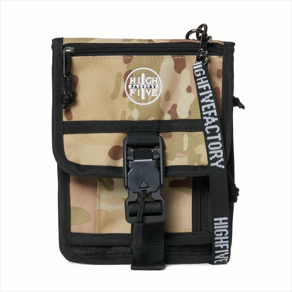 内部にたくさんの収納ポケットを搭載した、ショルダーバッグ。デイリーユースからアウトドアシーンまで幅広く活躍します。カラー:カモ ※実物と色が違って見える場合があります。あらかじめご了承下さい。