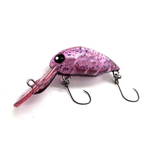 「150種類以上の研究結果から究極のクランクベイトを設計しました」管理釣り場インストラクターである「永井」監修クランクベイトついに登場。サウンド、重心移動による飛距離、絡みにくいフック、安定した泳ぎ、幅広いレンジを攻略、様々な状況で釣り人が...