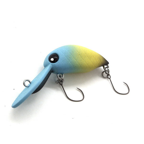 「150種類以上の研究結果から究極のクランクベイトを設計しました」管理釣り場インストラクターである「永井」監修クランクベイトついに登場。サウンド、重心移動による飛距離、絡みにくいフック、安定した泳ぎ、幅広いレンジを攻略、様々な状況で釣り人が...