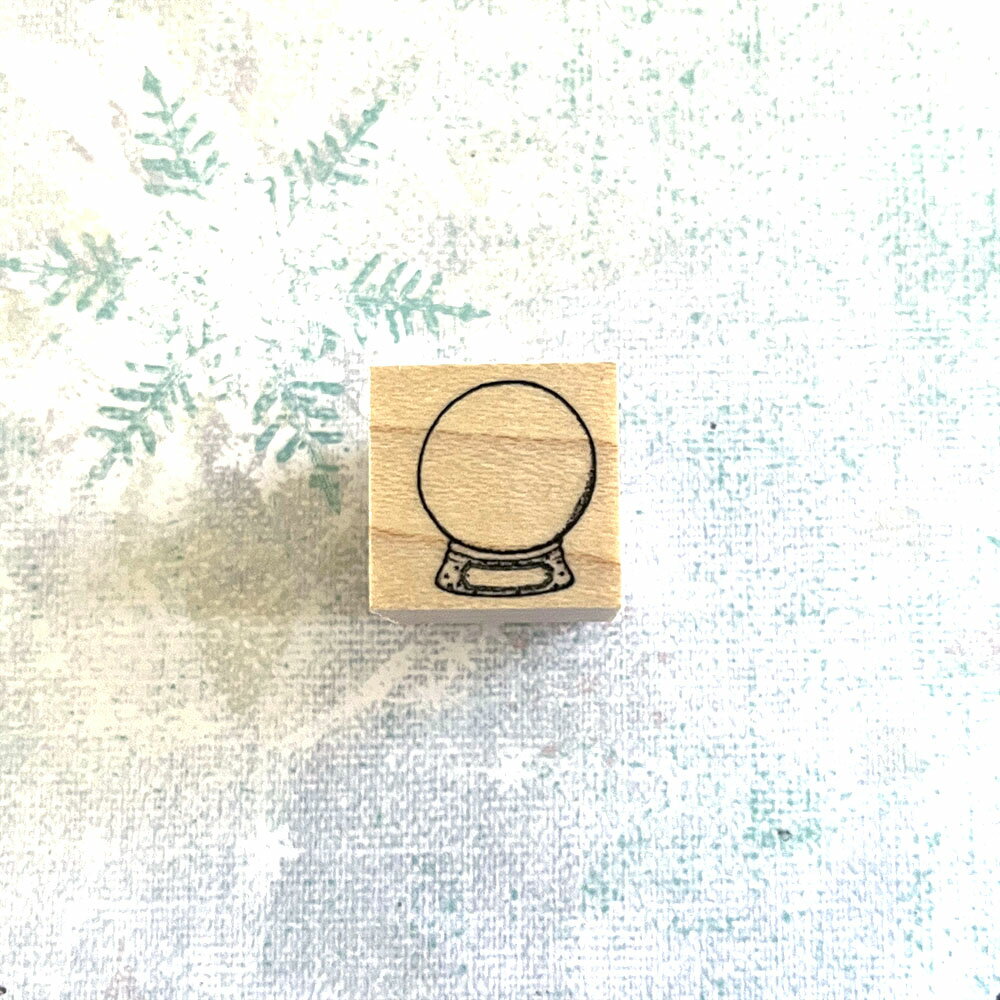 SNSで人気のhorimemeさんの可愛いスタンプシリーズ 小さいサイズのスノードームのスタンプ入荷いたしました。 サイズ（版面）：20ミリ×20ミリ　 ★40-40サイズのスノードームはこちら ★30-30サイズのスノードームはこちら ☆...