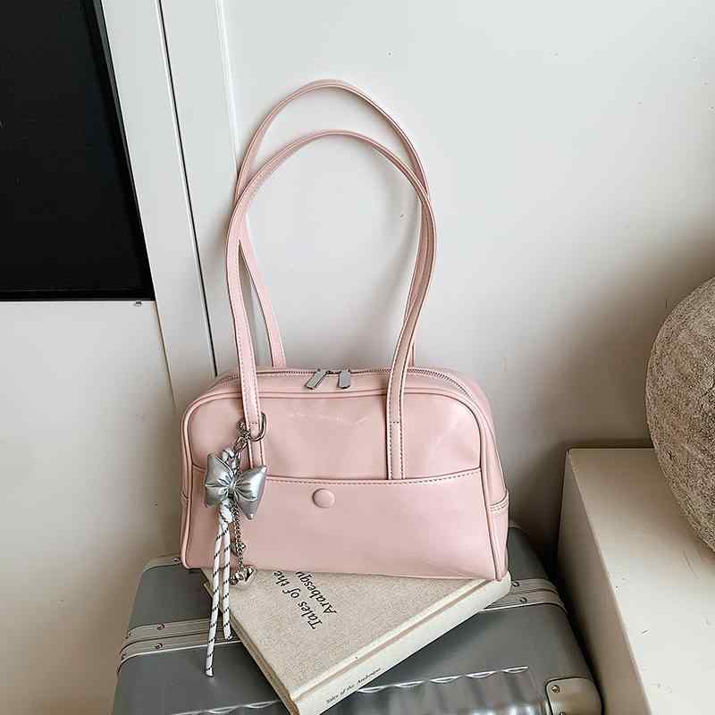 ・カラー: ブルー、ブラック、シルバー、ピンク、ホワイト・スタイル: クロスボーダー風・素材: PU・バッグタイプ: トートバッグ・サイズ: 中・流行要素: ステッチ・裏地: ポリエステル・形状: 横型方形・開閉: ジッパー・内部構造: 携...