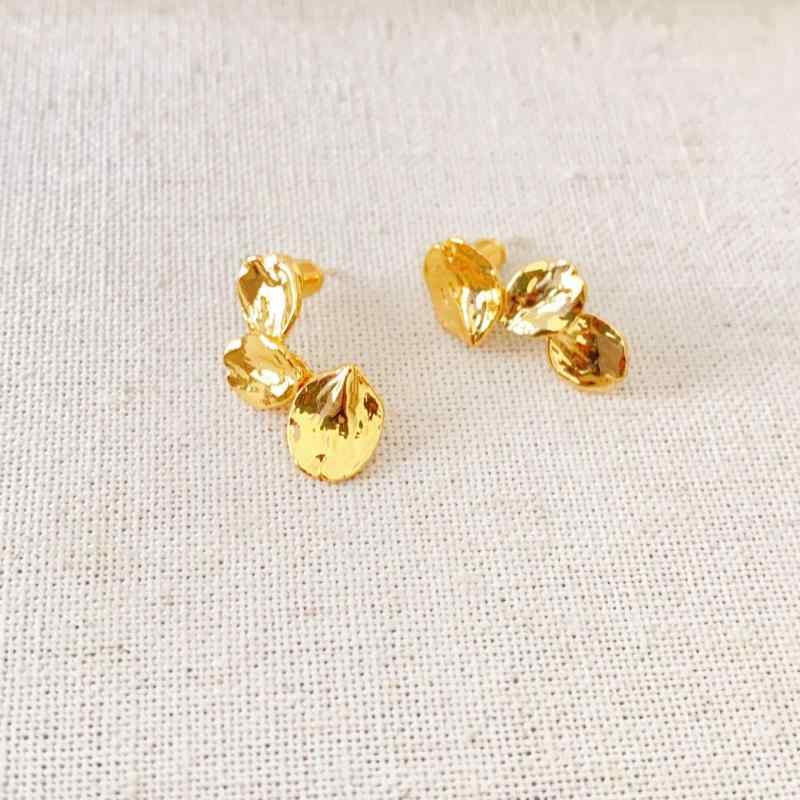 ・素材: 銅・形状: 幾何型・カラー: 金色・スタイル: ファッションOL・スタイル分類: ファッション通勤・カテゴリ: 耳飾り・対象: 女性