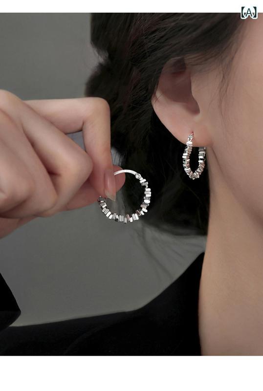 ・素材: 銀・形状: 幾何型・加工: 電鍍・カラー: 銀色・スタイル: ファッション通勤・素材純度: 925銀・商品カテゴリ: 耳飾・対象: 女性