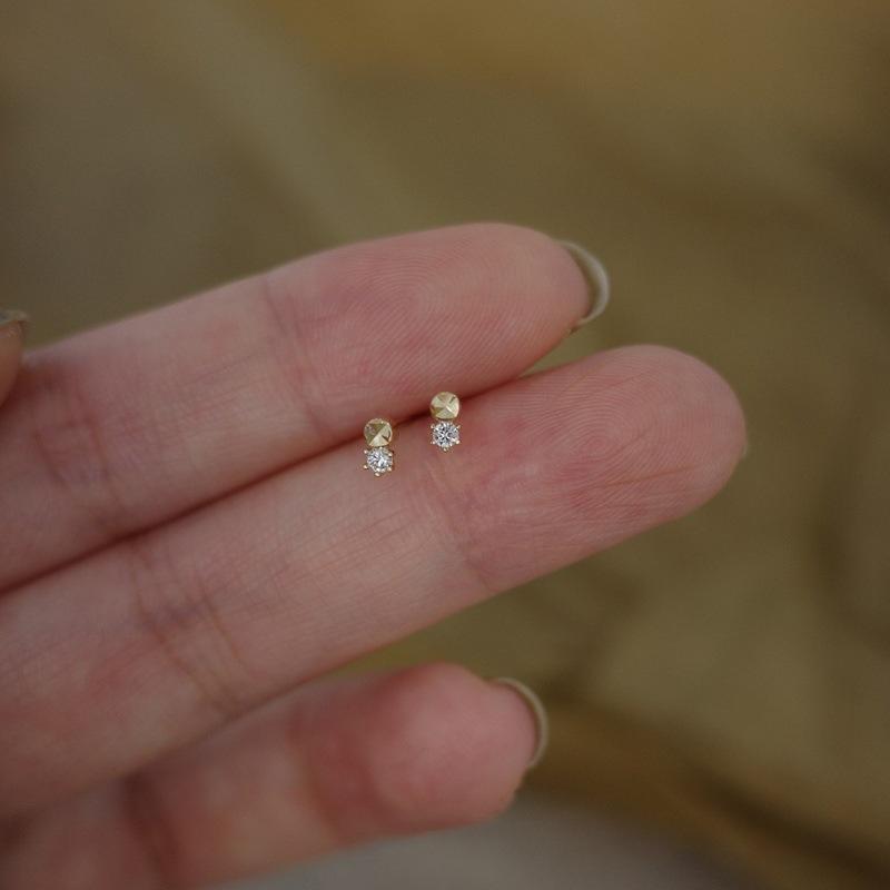 ・素材: 銀・形状: 幾何型・カラー: 14K金、白金色・純度: 925銀・流行要素: 円形、幾何・スタイル: 日韓、清新甜美・商品カテゴリ: 耳飾・対象: 女性