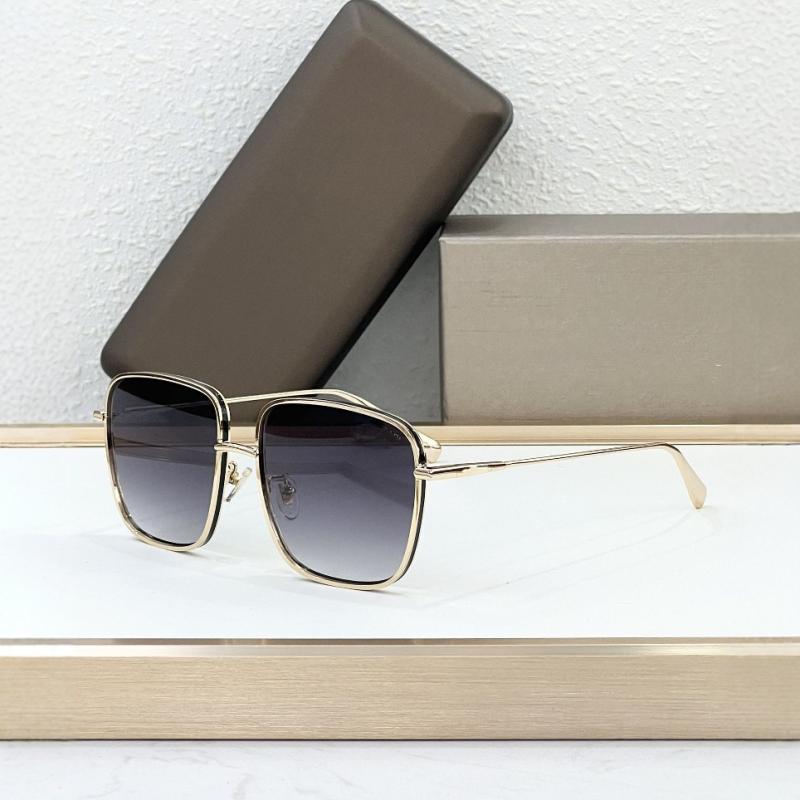 ・レンズカラー: グレー・フレームカラー: ゴールド・光透過率分類: 2類・フレーム構造: フルリム・UVカット: UV400・適用シーン: 日焼け防止、釣り、旅行、アウトドアスポーツ、サイクリング、ファッションコーディネート、運転、ステー...