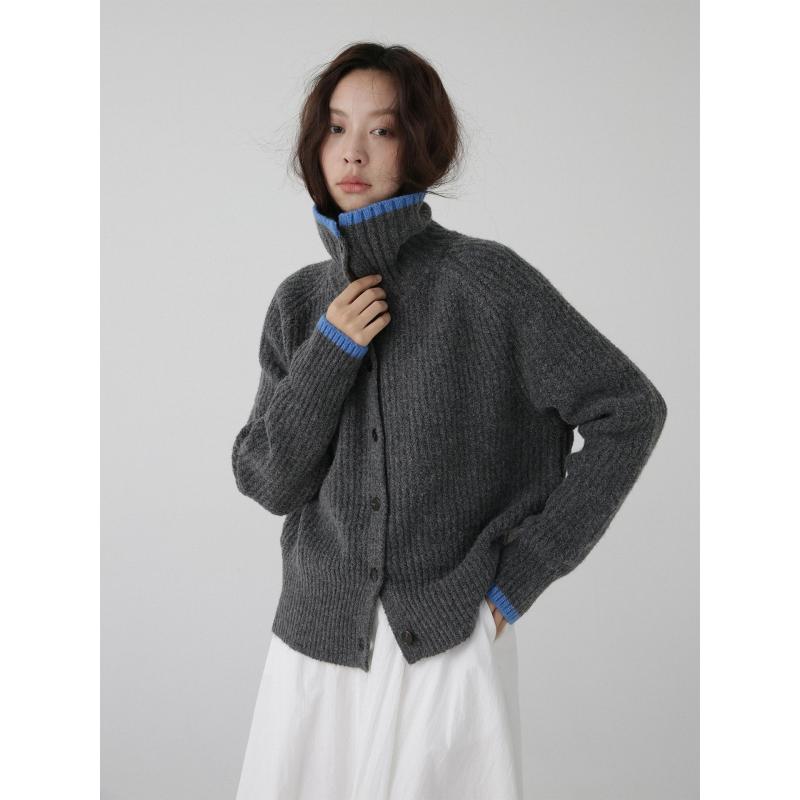 ・素材: 羊毛・厚み: 厚手・セット: 単品・スタイル: 開襟・シルエット: ゆったり・袖: 通常・襟: スタンド・袖丈: 長袖・ディテール: リブ・着丈: 普通 (50cm〜65cm)・カラー: ブラウン、グレー・ボタン: シングル・通勤...