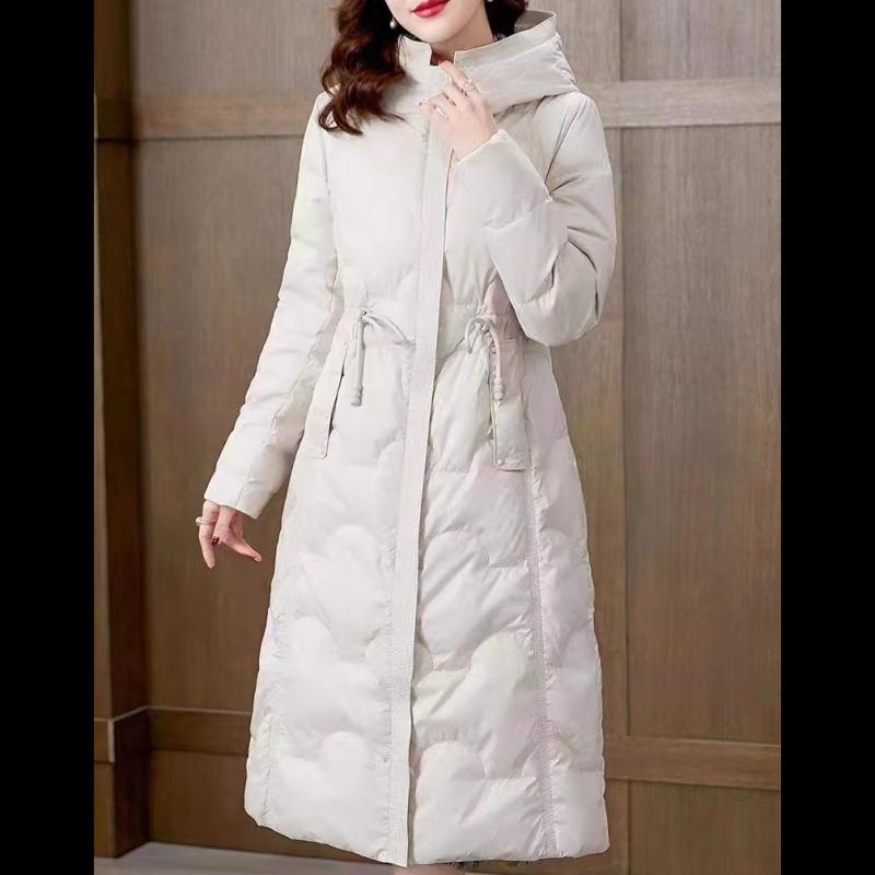 ・カテゴリ: ダウンジャケット・スタイル: 通勤・主な素材: ポリエステル95%以上・詰め物: 白鴨毛・含毛量: 86-90%・ダウン量: 101-200g・厚み: 厚手・シルエット: スリム・着丈: 中長（65-80cm）・カラー展開: ...