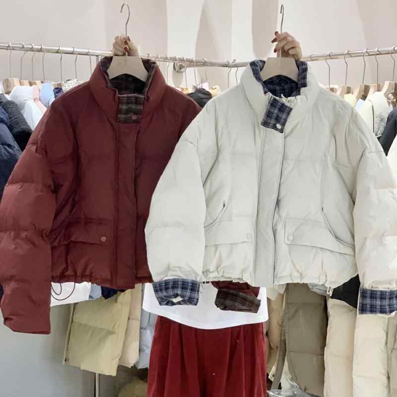 ・充填素材: 白ダックダウン・ダウン含有率: 51%～55%・ダウン量: 101-200g・生地: ポリエステル・主生地成分: ポリエステル・主生地含有率: 70%～80%・シルエット: ストレート・襟型: スタンドカラー・着丈: 普通（5...