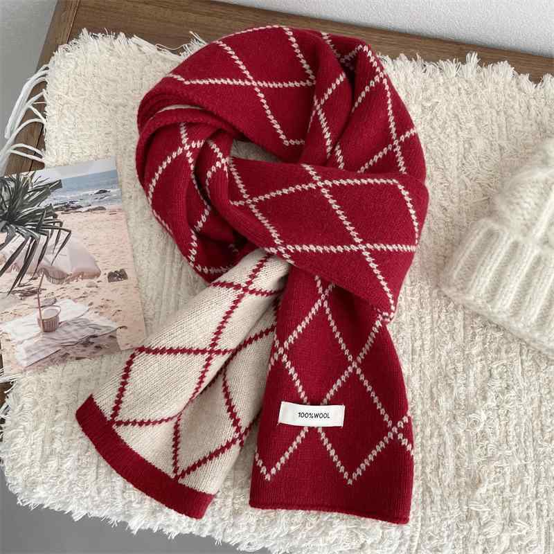 ・編み方法: 経編・機能: 保温・スタイル: 中長・色: 赤、カーキ、黒