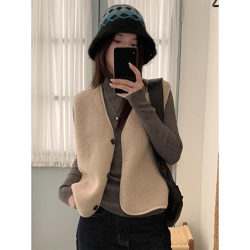 ・タイプ: 開衫・丈: 短め (約40-50cm)・襟型: Vネック・柄: 無地・色: 杏色,カーキ色,黒色・サイズ: M,L・スタイル: 韓国風・前立て: シングルボタン・シルエット: ゆったり・対象: 成人女性・性別: 女性