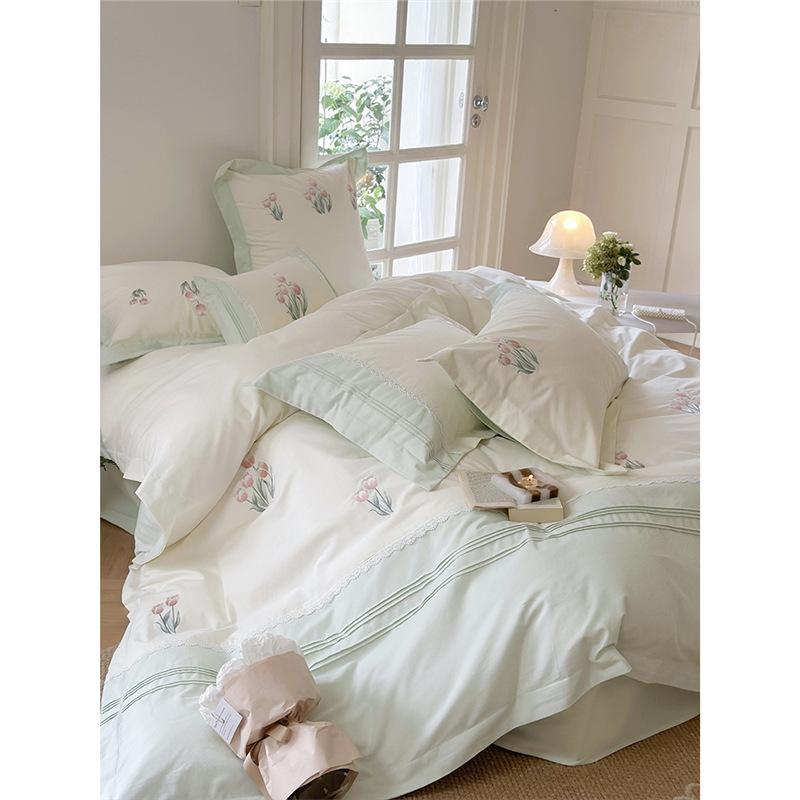 ・生地糸数: 100本・染色加工: 活性染色・織り加工: 起毛加工・柄: 植物花・花柄: チューリップ-ピンク,チューリップ-グリーン・サイズ: 1.5mベッド四件セット（掛け布団カバー200×230cm）,1.8mベッド四件セット（掛け布...