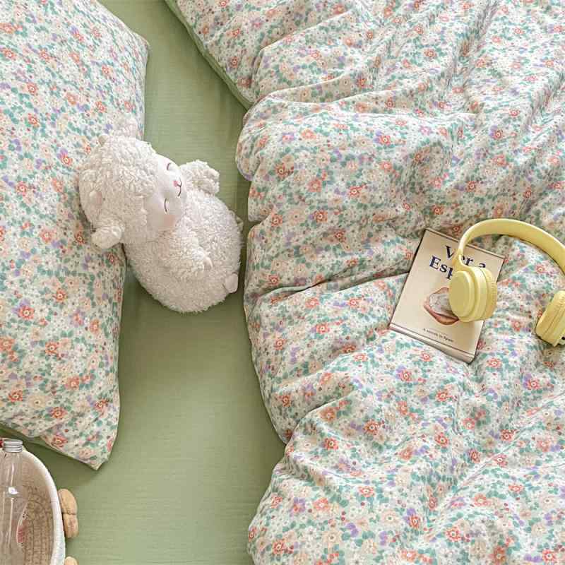 ・糸番手: 40s・染色加工: 活性印染・織り方: プリント・重量: 500g〜800g・パターン: ストライプ、ソリッド、ジオメトリックパターン、ハウンドトゥース、アブストラクト、カートゥーン、フローラル、キュートアニマル・スタイル: フ...