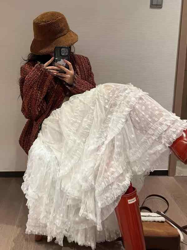 ・パターン: 幾何模様・加工: パッチワーク/接ぎ・生地名: ポリエステル・主生地成分: ポリエステル・主生地成分含量: 95%以上・スカート型: アシンメトリースカート・スカート丈: ミドル丈スカート・トレンド要素: メッシュ・色: ホワ...