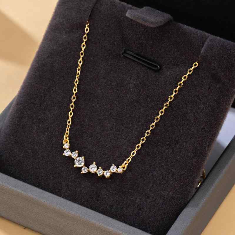 ・素材: シルバー・加工: ダイヤインレイ・形状: 星型・チェーンスタイル: 十字チェーン・長さ: 41cm-50cm・色: ホワイトゴールド,ゴールド・純度: 925シルバー・流行要素: 星・スタイル: シンプル・重量: 約2g・対象: 女性