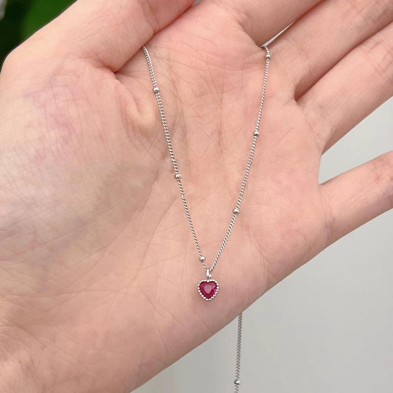 ・素材: 925シルバー・加工: ジルコン石留め・形状: ハート形・チェーンスタイル: クロスチェーン・ペンダント素材: 混合宝石留め・長さ: 41cm-50cm・色: ホワイトゴールド・純度: 925・流行要素: ハート形・スタイル: 日...