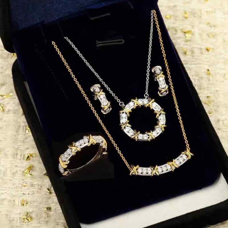 ・素材: シルバー・加工: ダイヤインレイ・形状: ジオメトリック・チェーンスタイル: クラビクルチェーン・ペンダント素材: 925シルバー・長さ: 45cm・デザイン要素: クロス・スタイル: 欧米・スタイル分類: ファッショントゥーワー...