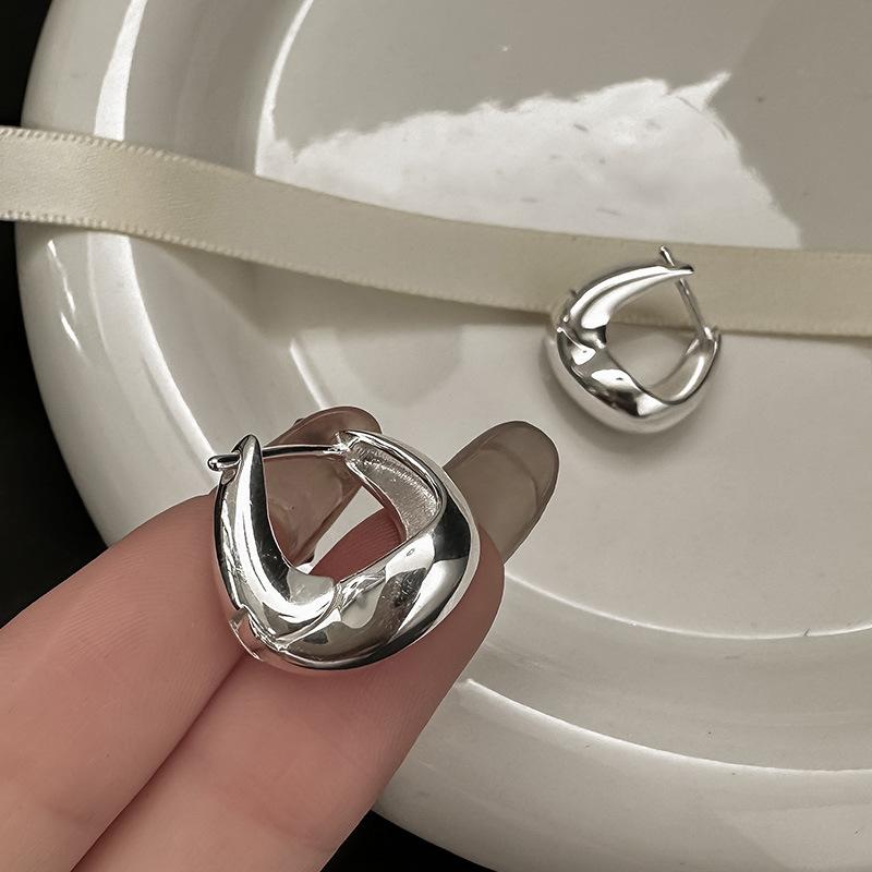 ・素材: シルバー・加工: メッキ・形状: U字型, ジオメトリック・純度: 925シルバー・流行要素: 楕円形, ジオメトリック・スタイル: シンプル・スタイル分類: 通勤ファッション・対象: 男女兼用