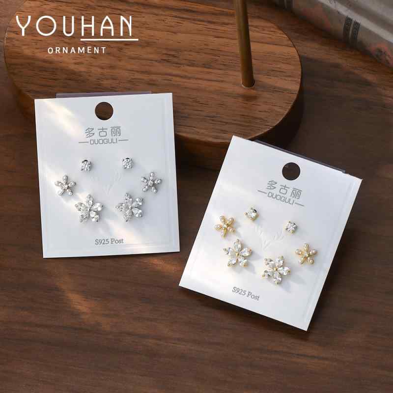 ・素材: 銅・加工: 電鍍・形状: 幾何型・色: 金色,銀色・スタイル: INS風・スタイル分類: 個性風潮・対象: 女性・流行要素: 形状/パターン