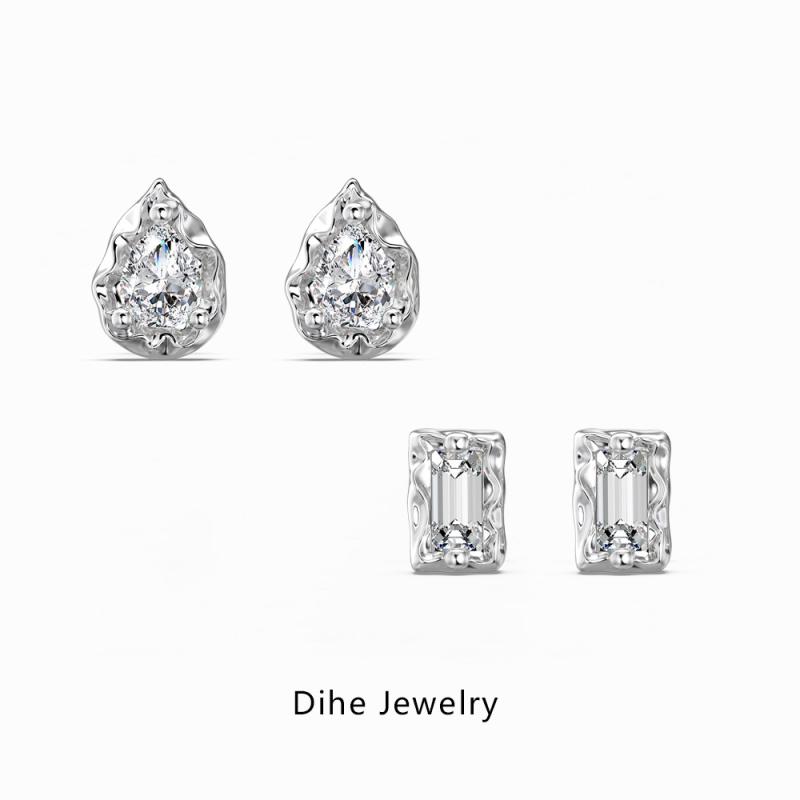 ・素材: シルバー・加工: メッキ・形状: 幾何型・色: ホワイトゴールド,ゴールド・純度: 925シルバー・流行要素: 幾何・スタイル: 個性・対象: 女性用・カテゴリ: 耳飾