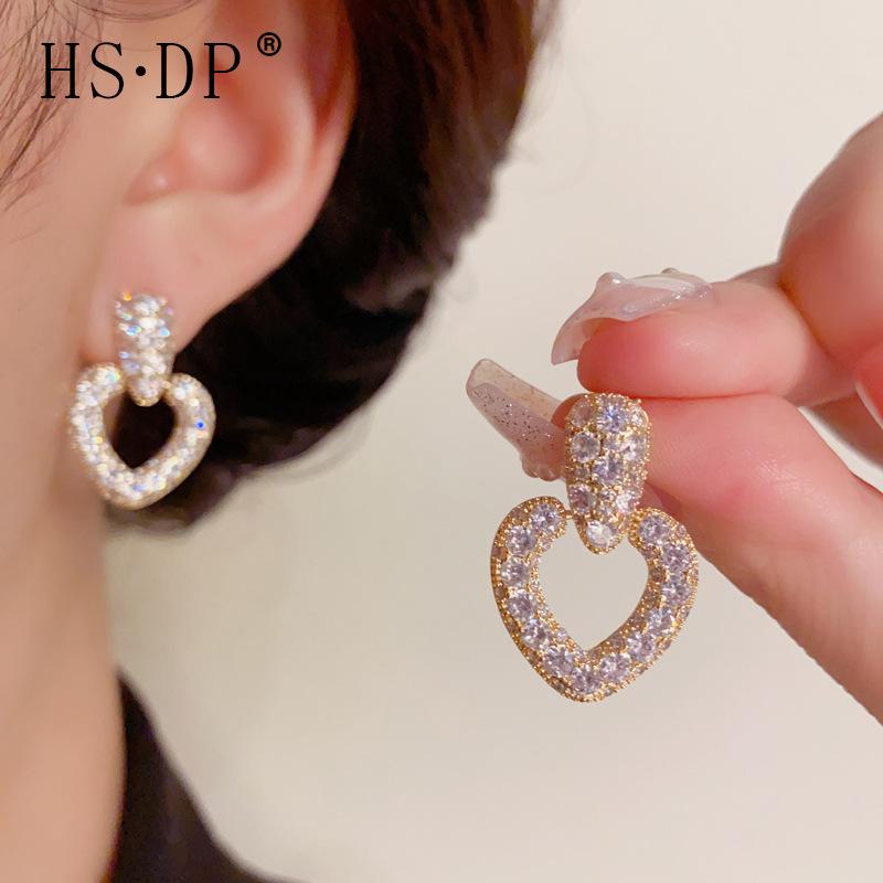 ・素材: 銅・形状: ハート・加工: 真金メッキ・スタイル: シンプル・スタイル分類: ファッション通勤・カテゴリ: イヤリング・対象: 女性・流行要素分類: 形状パターン