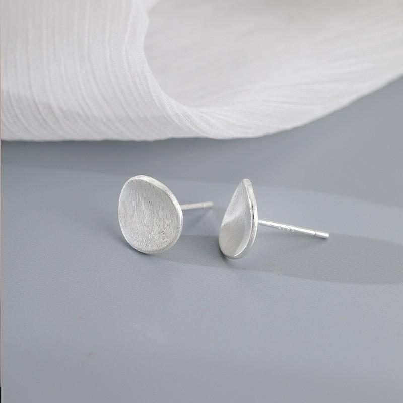 ・素材: 925銀・加工: メッキ・色: シルバー・重量: 約1.3g・流行要素: 蝶結・スタイル: ファッションOL・スタイル分類: ファッション通勤・対象: 女性